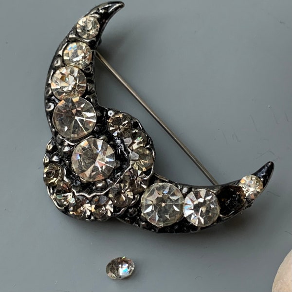 Crescent Moon Brooch - Etsy