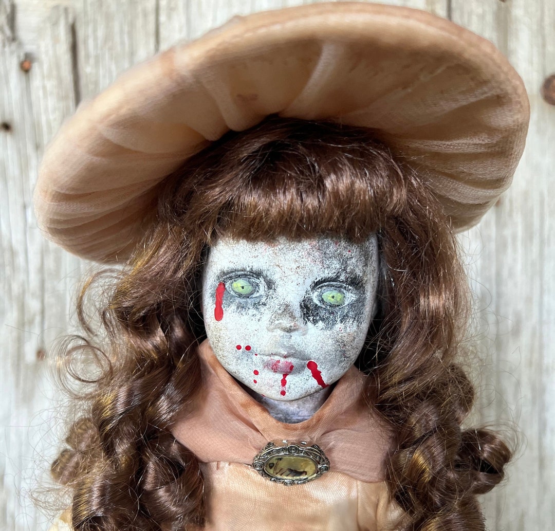 Creepy Horror Doll Elizabeth , Goth Doll, Spooky Doll, OOAK, Haunted ...