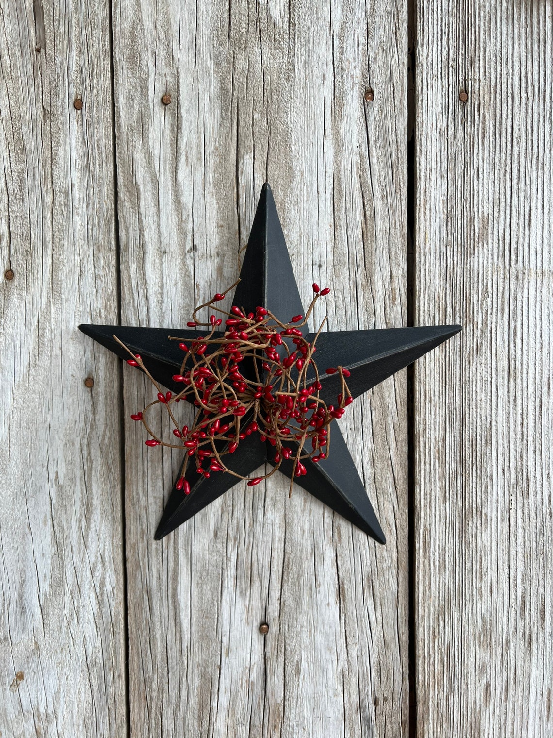 Rustic 8 Black Barn Star With Pip Berries Country - Etsy