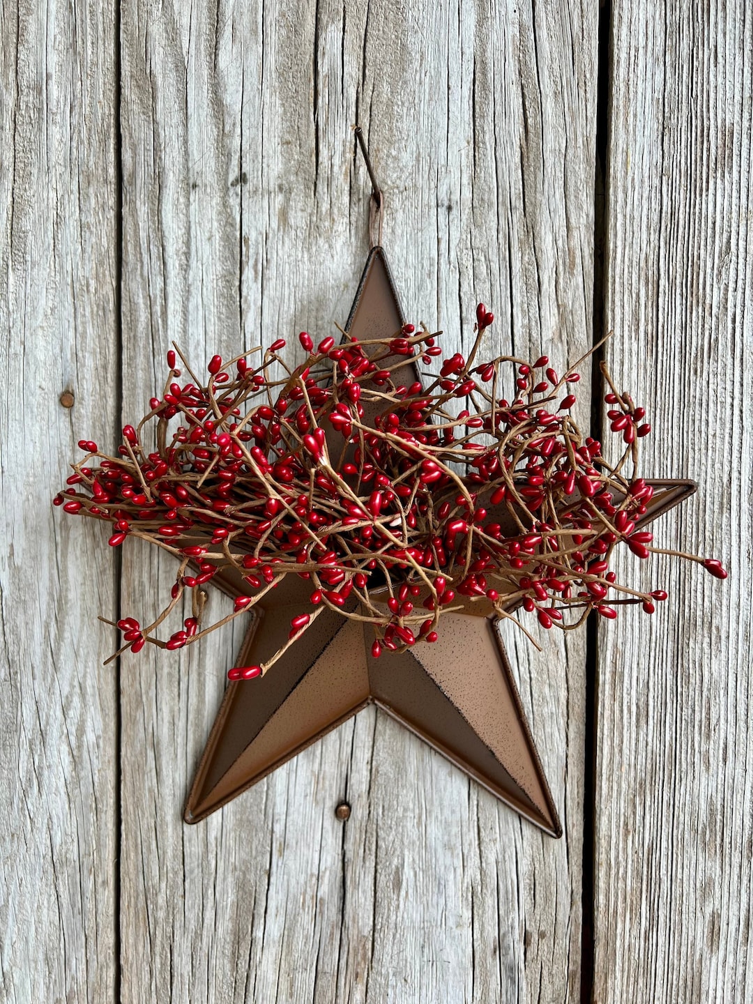 Americana Barn Star With Red Pip Berries, Wall Pocket Star With Pip ...