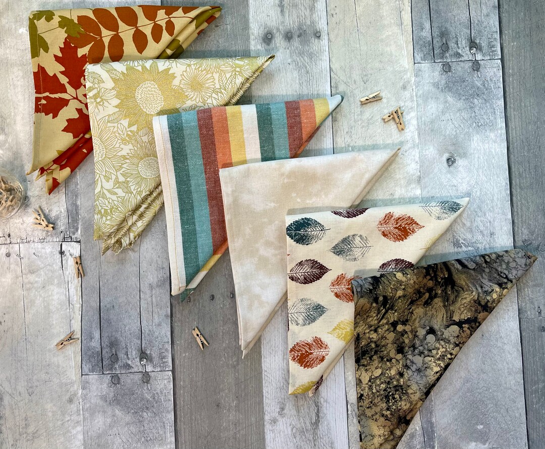 Thanksgiving Table Napkins | Square Holiday Dinner & Cocktail Napkins ...