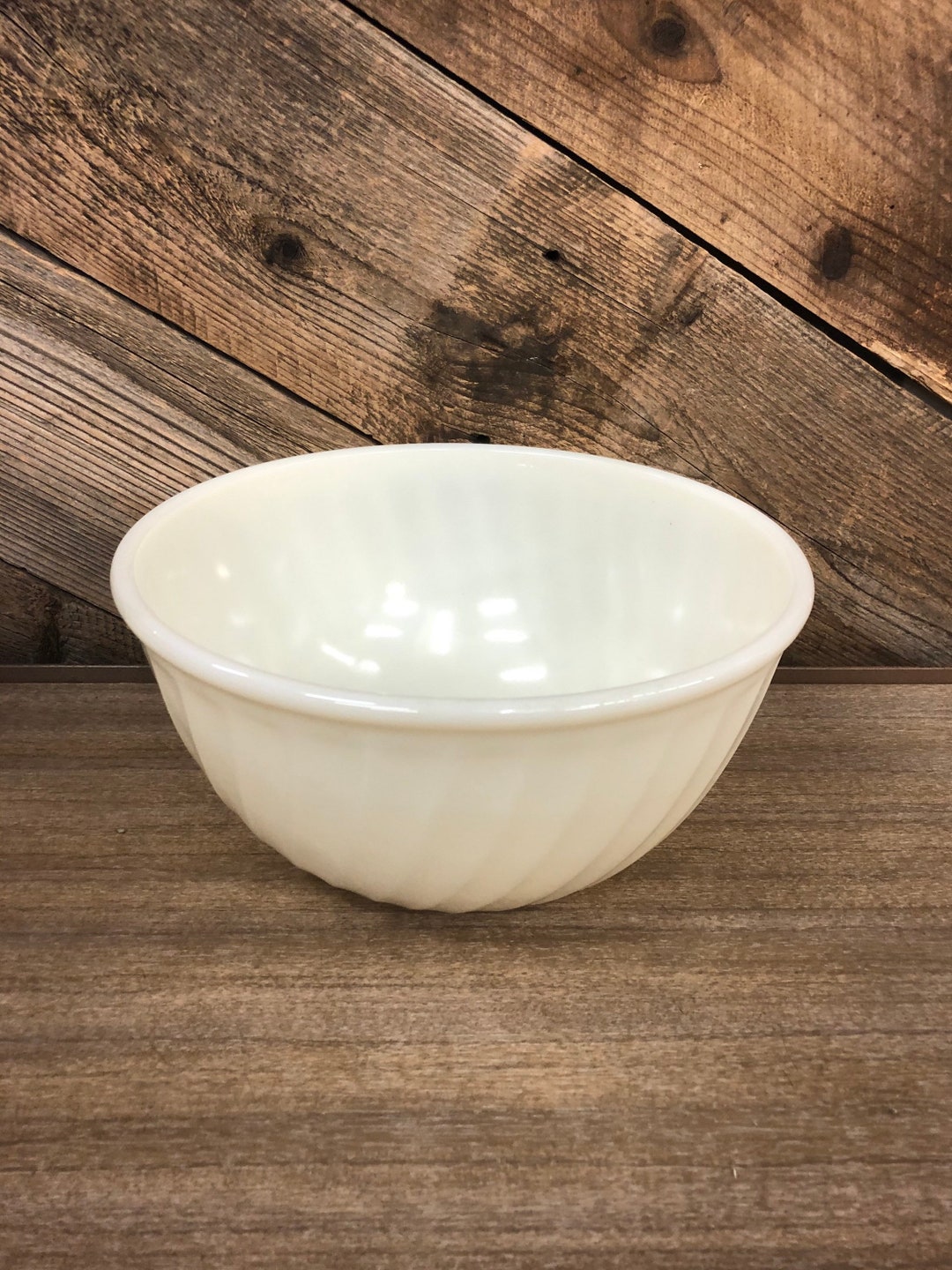 Fire King off White 9" Swirl Bowl / Vintage Fire King Swirl Mixing Bowl ...