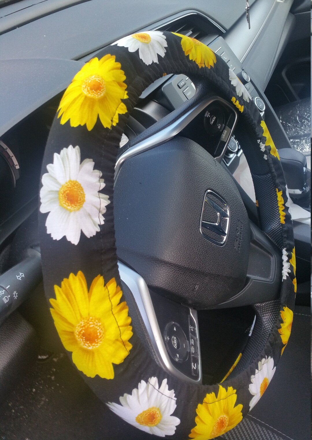 Daisy Steering Wheel Cover Black With White and Yellow Daisy / Car ...