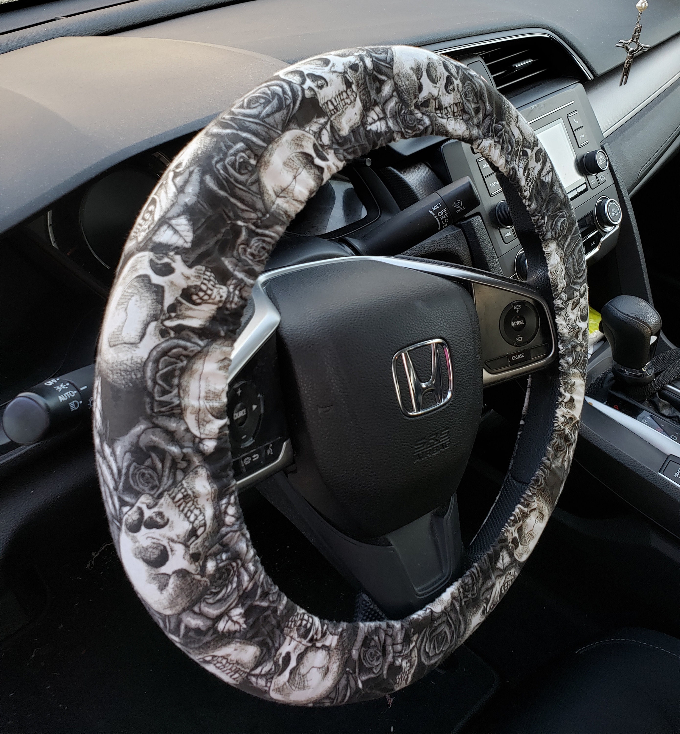 Black and White Skulls Steering Wheel Cover/ Horror Wheel - Etsy