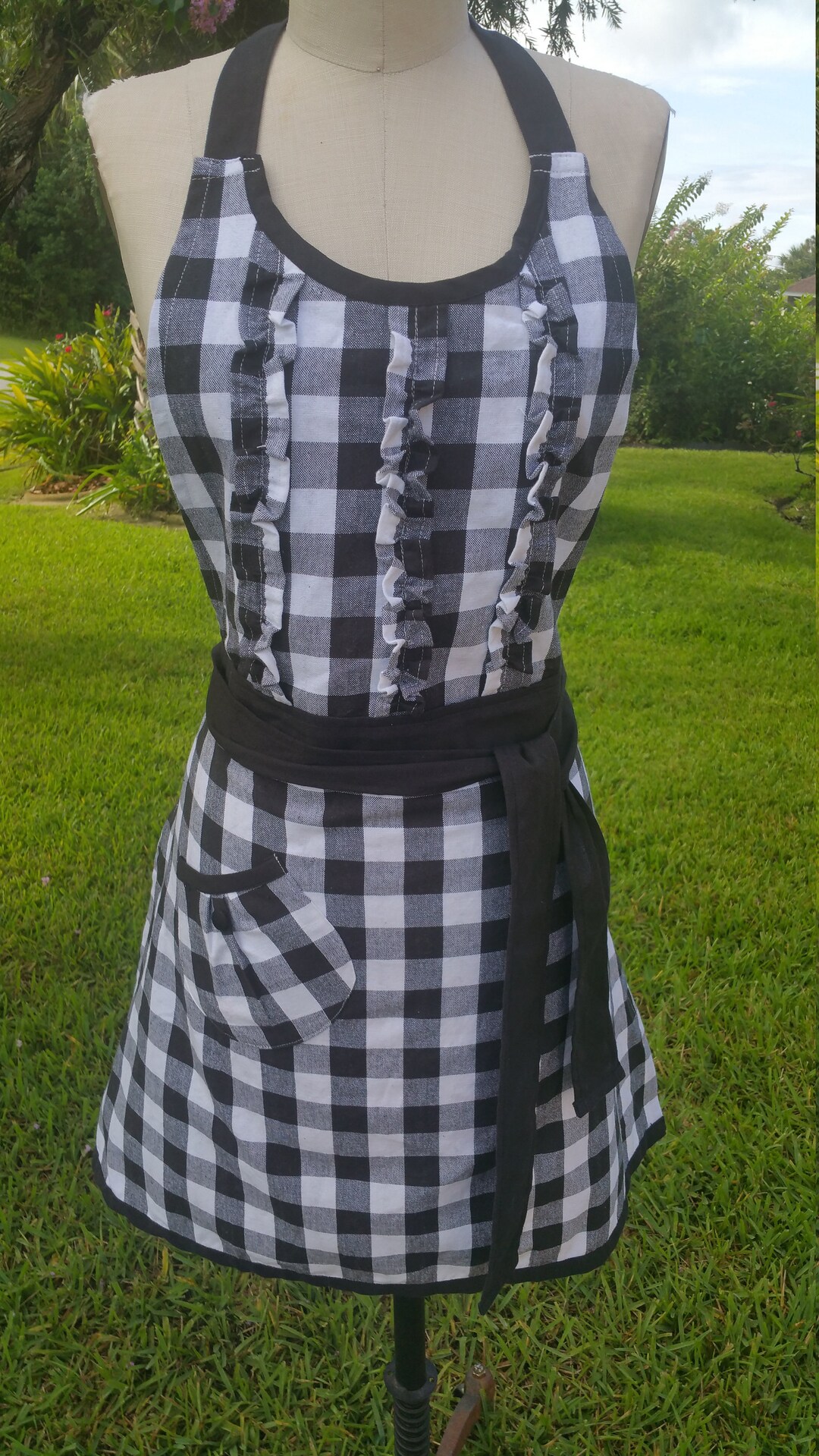 Black and White Checkers Apron, Elegant Apron, Apron for Women's ...