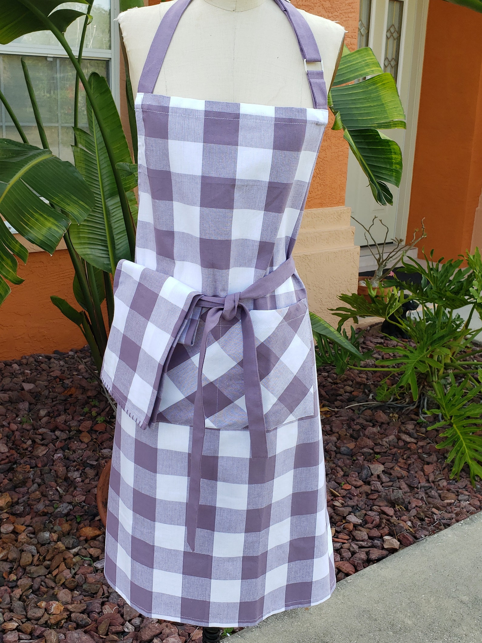 SALE. Women's Plaid Aprons / White and Lavender Apron. White Sagr Green ...