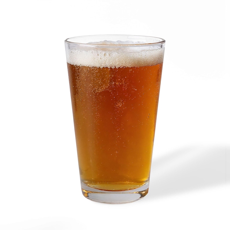 It Comes in Pints? Pippin Lord of the Rings (LOTR) Engraved Pint Mixing ...