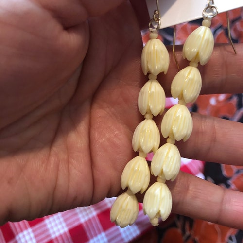 Large Pikake Earrings - Etsy