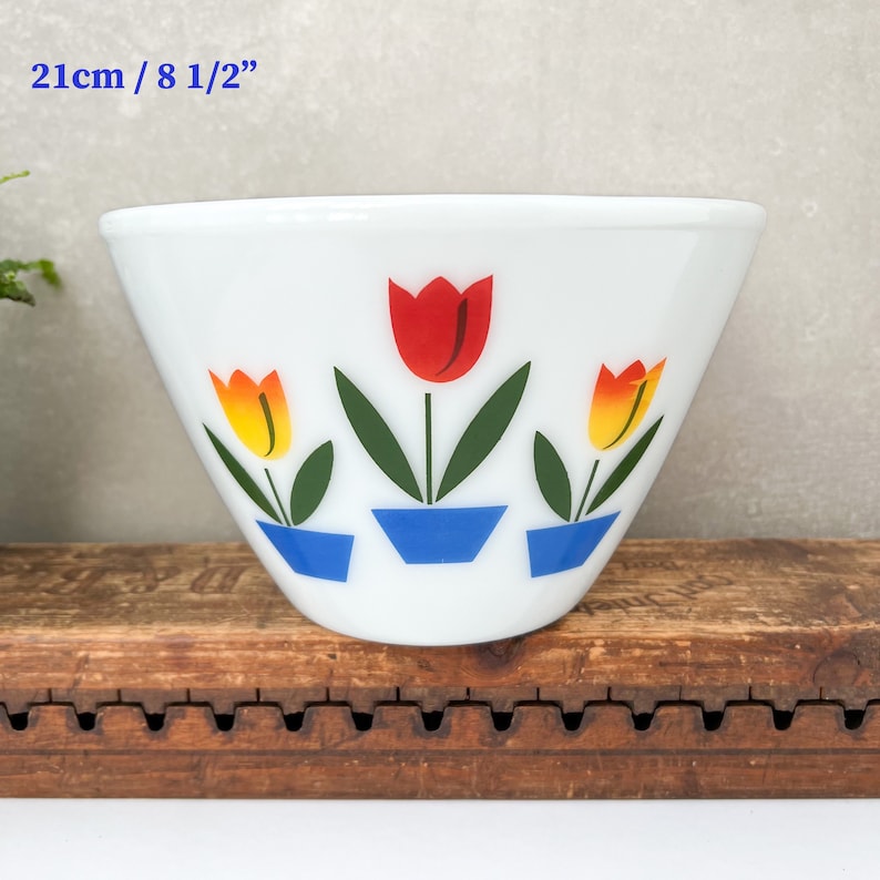 Vintage Fire King Tulip Nesting Mixing Bowl Set Splash Proof Red Tulip ...