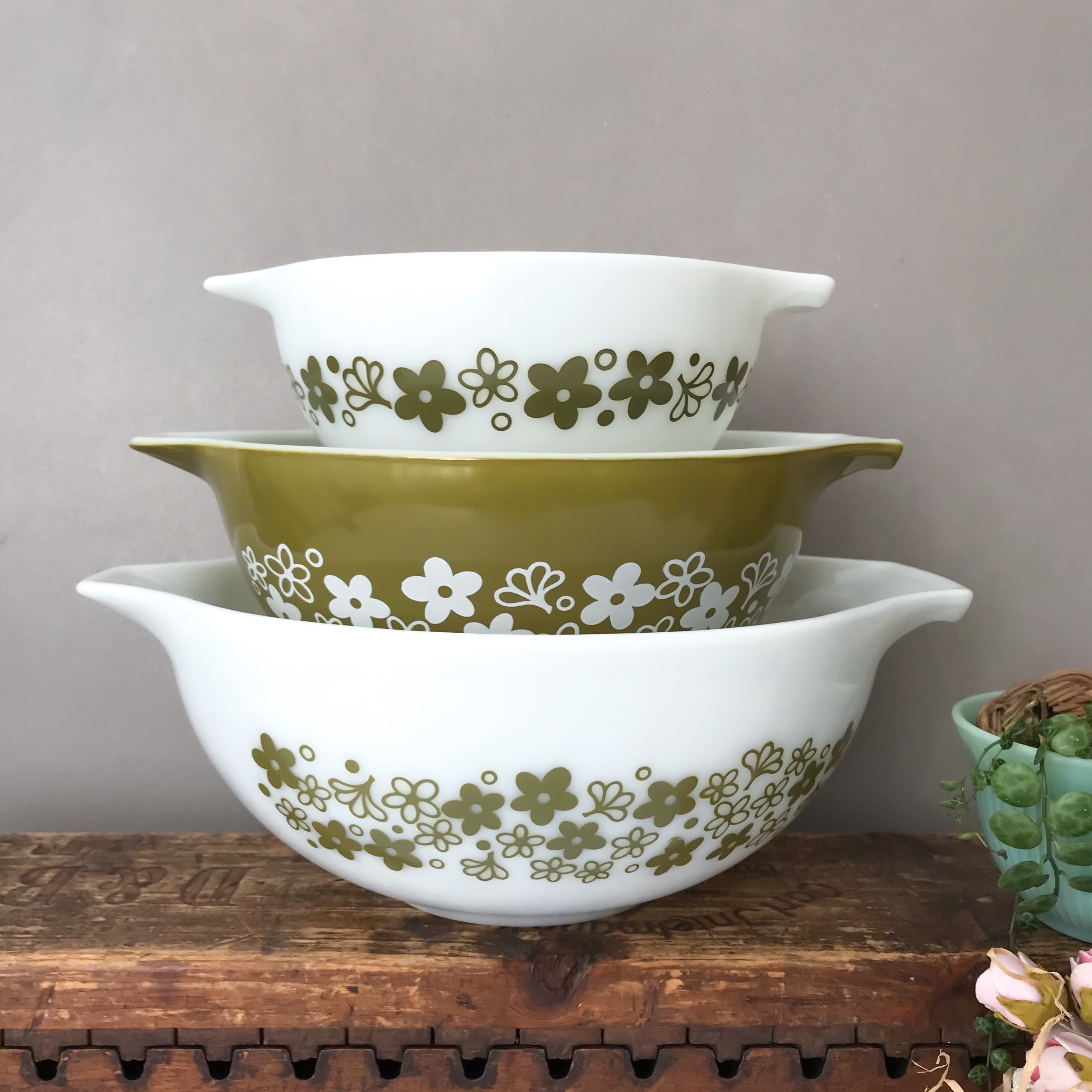 Vintage 4 Pyrex Crazy Daisy /spring Blossom Mugs, Green Floral, 60's ...