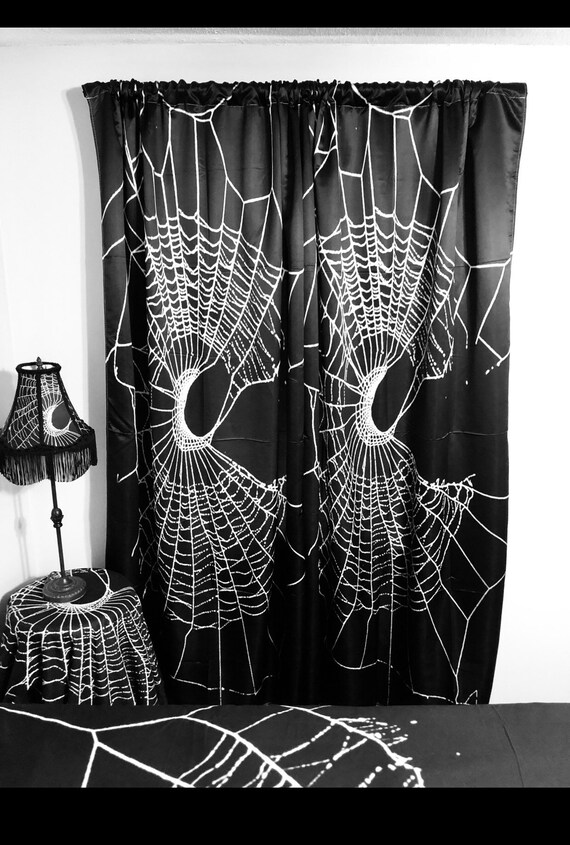 Spider Web Home Decor - CreativeCinderella