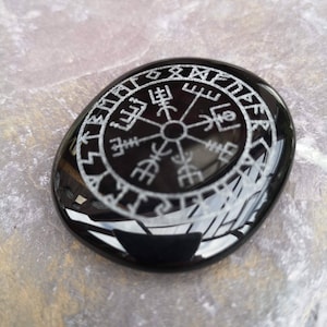 Wayfinder, Vegvisir, the Symbol of Guidance and Protection the Viking ...