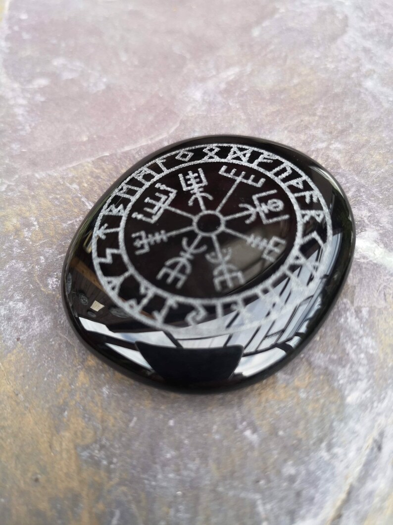 Wayfinder Vegvisir the Symbol of Guidance and Protection the - Etsy