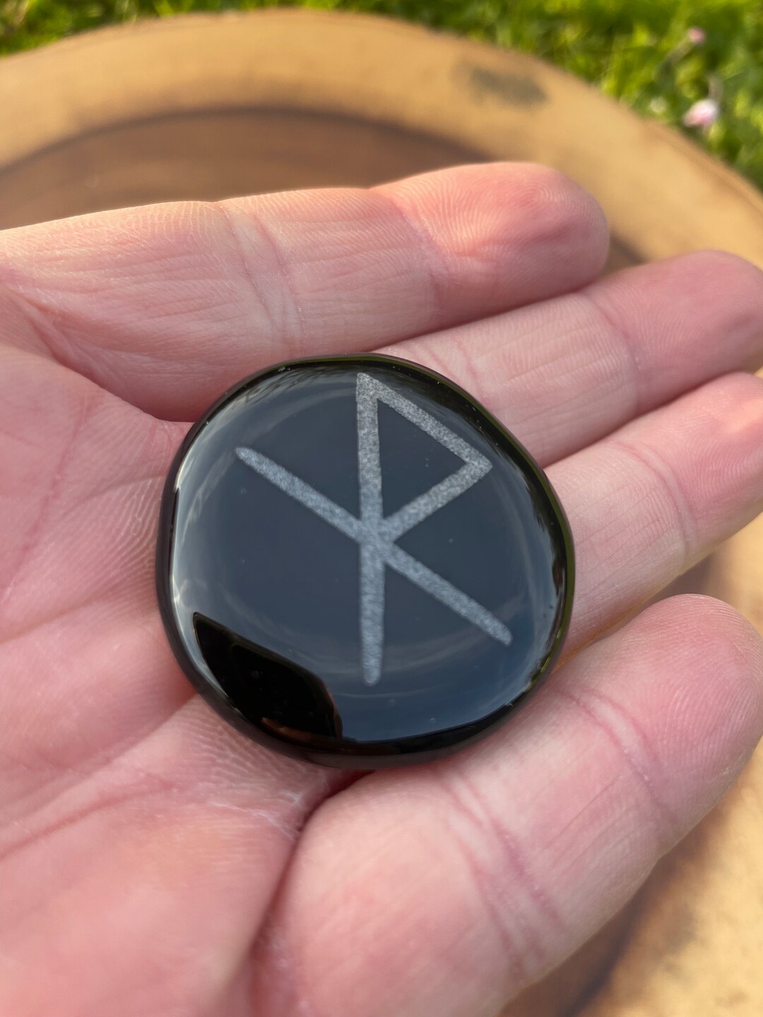 Safe Travel Bind Rune Engraved on a Black Obsidian Palm. - Etsy Denmark