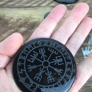 Wayfinder, Vegvisir, the Symbol of Guidance and Protection the Viking ...