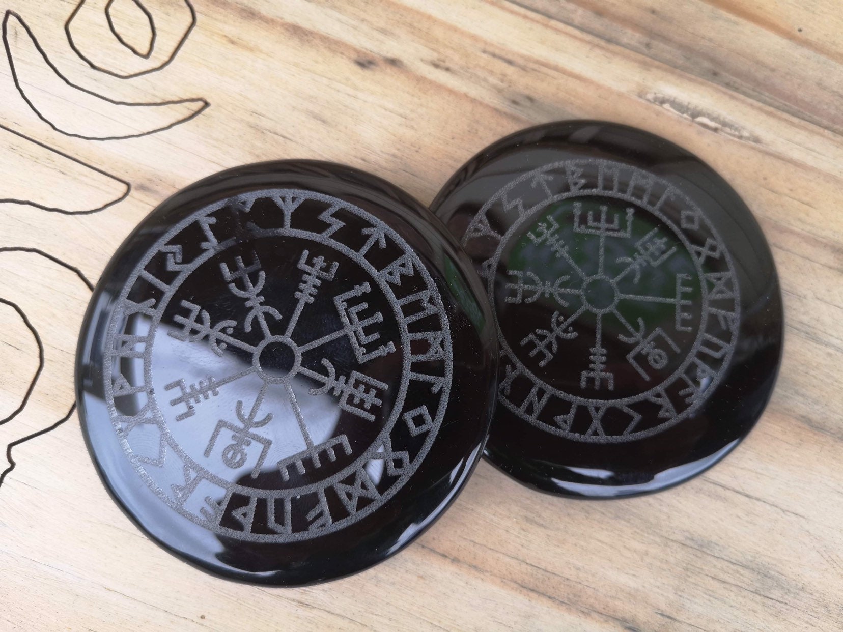 Large Wayfinder Vegvisir Symbol of Guidance and Protection - Etsy