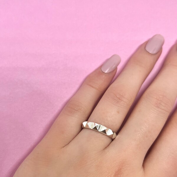 Silver Pyramid Ring - Etsy