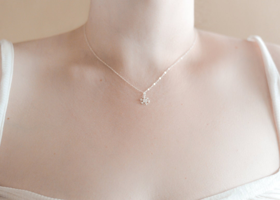 Silver Snowflake Necklace. Sterling Silver. Medium Winter Snowflake ...