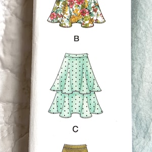 Patterns for Tiered Skirts Misses Sizes 6-14 or 14-22 Simplicity 8388 ...