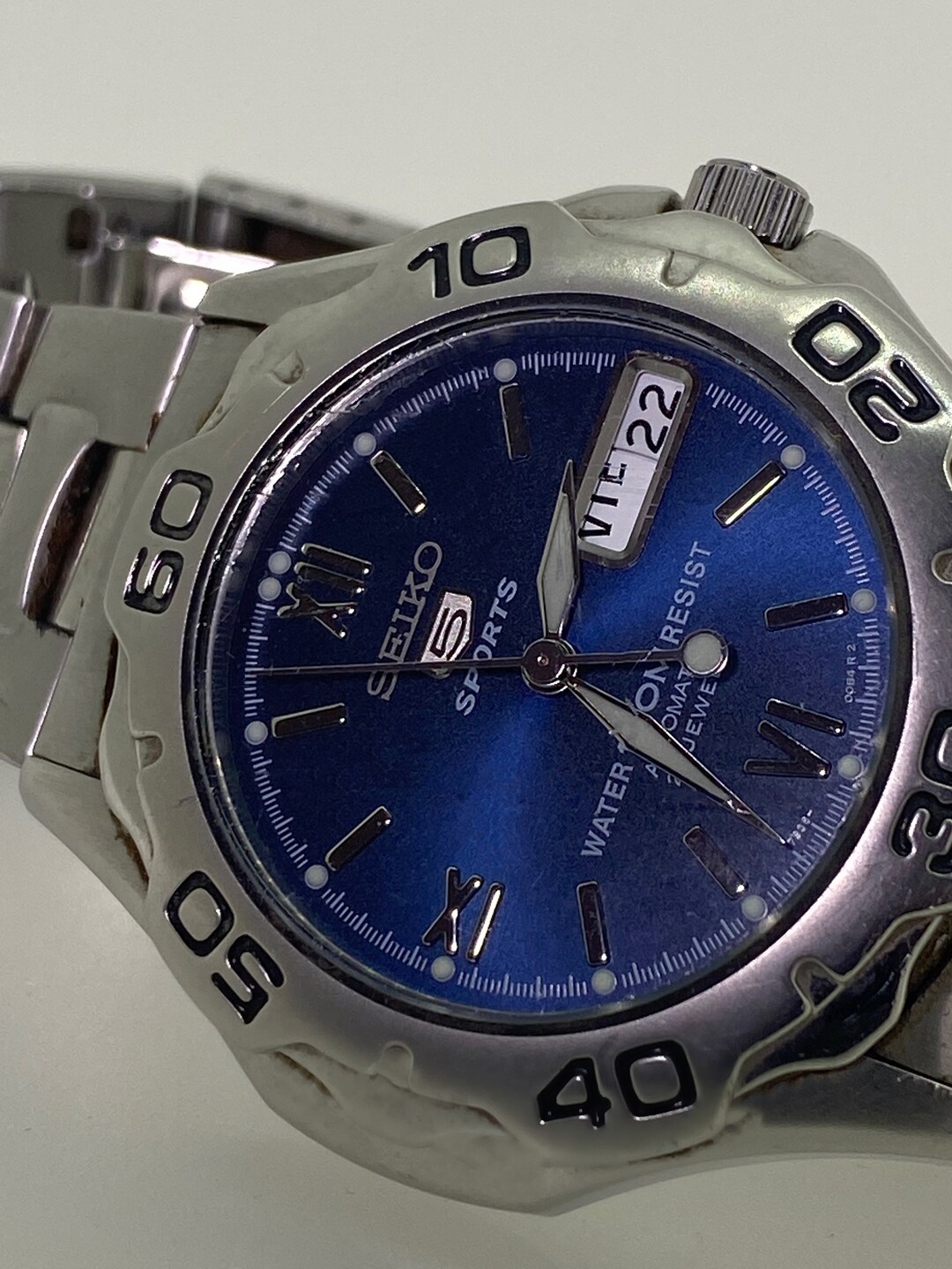 Vintage Seiko 5 Sports Day-date Automatic, 23 Jewels, 40mm Mens' Watch ...