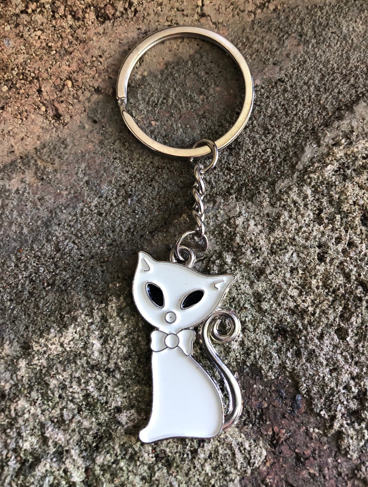 White Cat Silver Metal Keyring Keychain - Etsy Australia