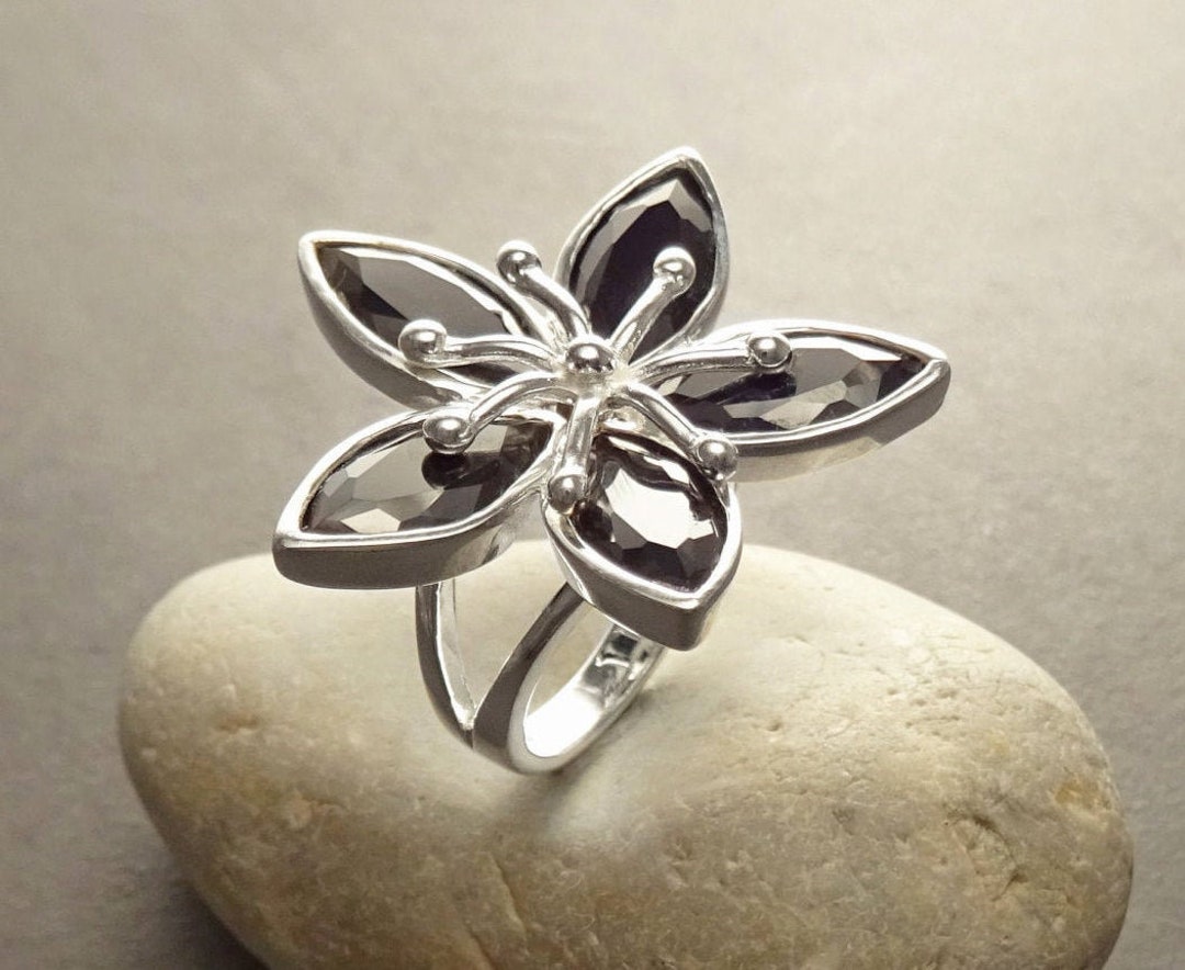 Black Flower Ring, Sterling Silver, Women Silver Ring, Nature Inspiring ...