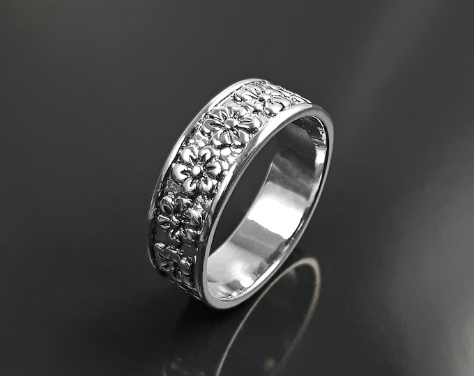 Engraved Flowers Ring, Boho Floral Band Ring, Sterling Silver, Flower ...
