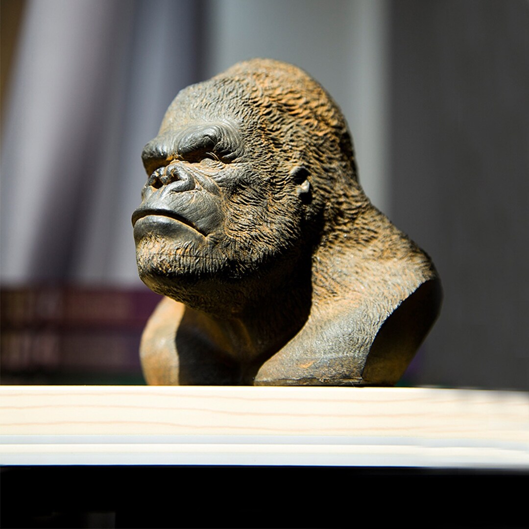 Solid Metal Silverback Gorilla Statue Ornament,iron Powder Casting ...