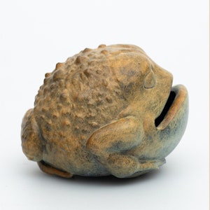 Brass Copper Casting Toad Statue, Hand Lost Wax Casting Cute Toad Piggy ...