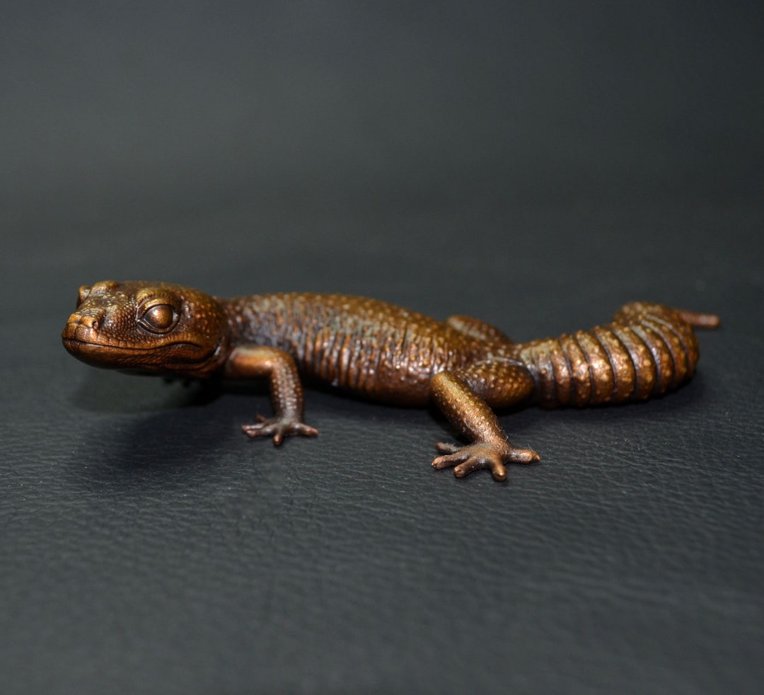 Vintage Bronze Gecko Figurinelost Wax Cast Bronze Gecko - Etsy