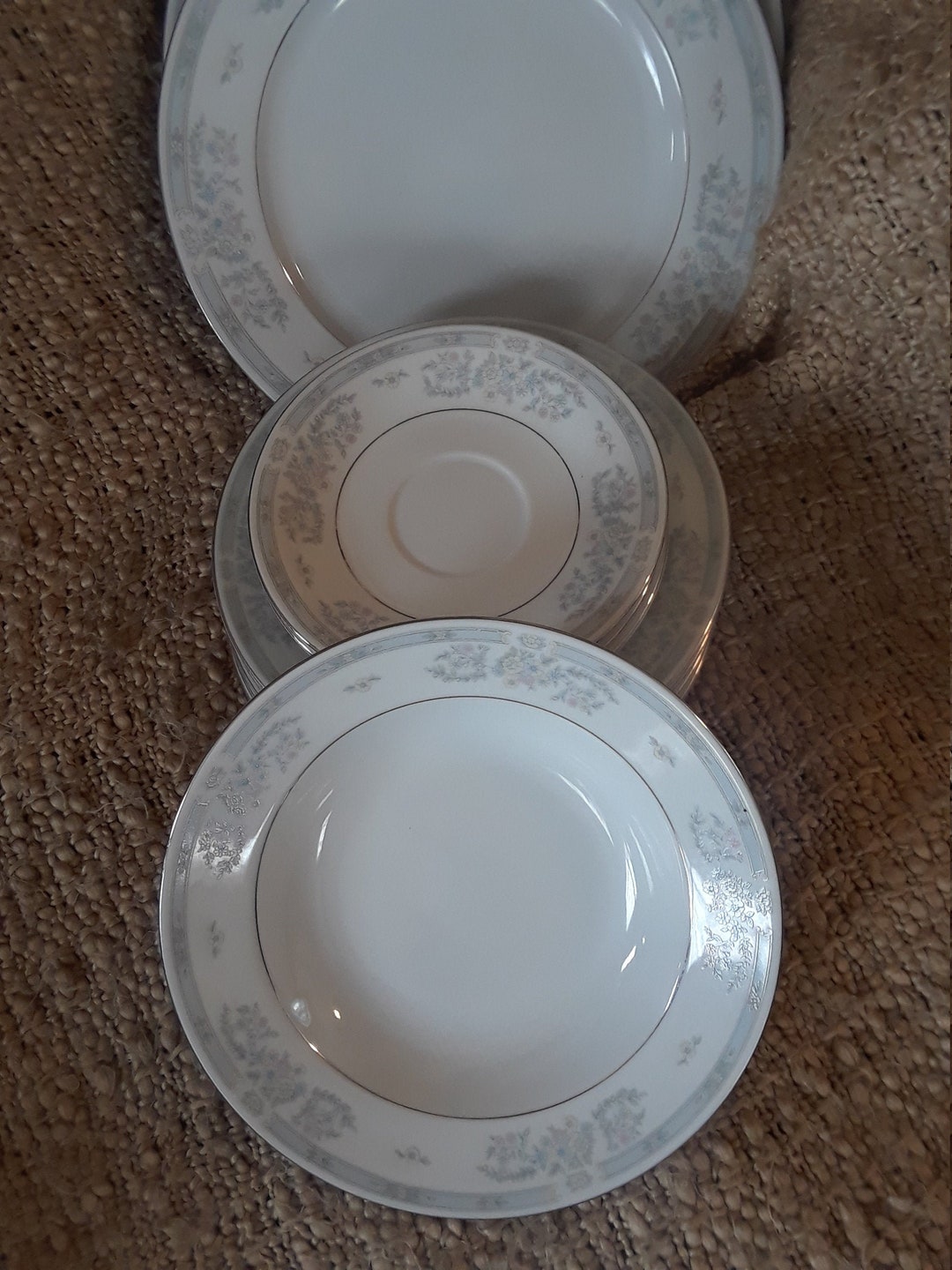 FAIRFIELD Fine China Mixed Set 4 Dinner Plates/5 Dessert Plates/1 Bowl ...