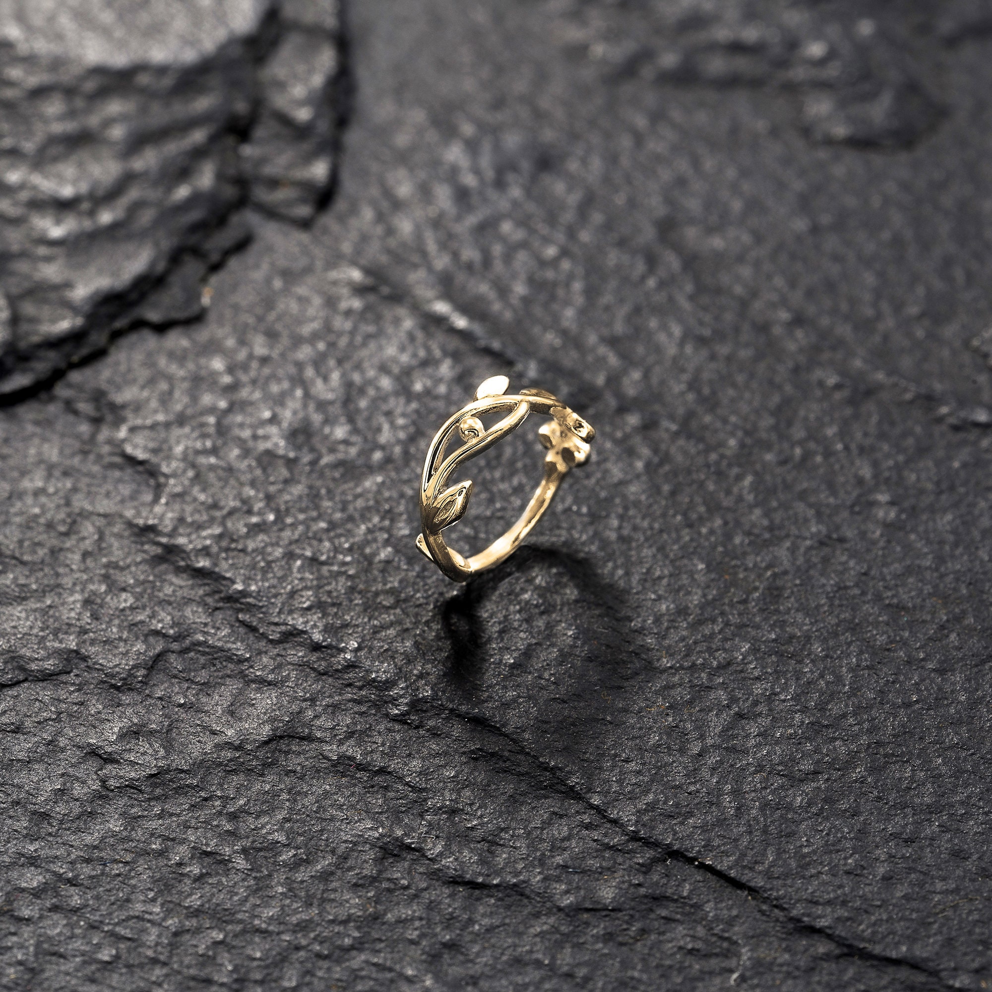 Leaf Cartilage Earring Silver Leaf Helix Hoop 7mm Leaf - Etsy