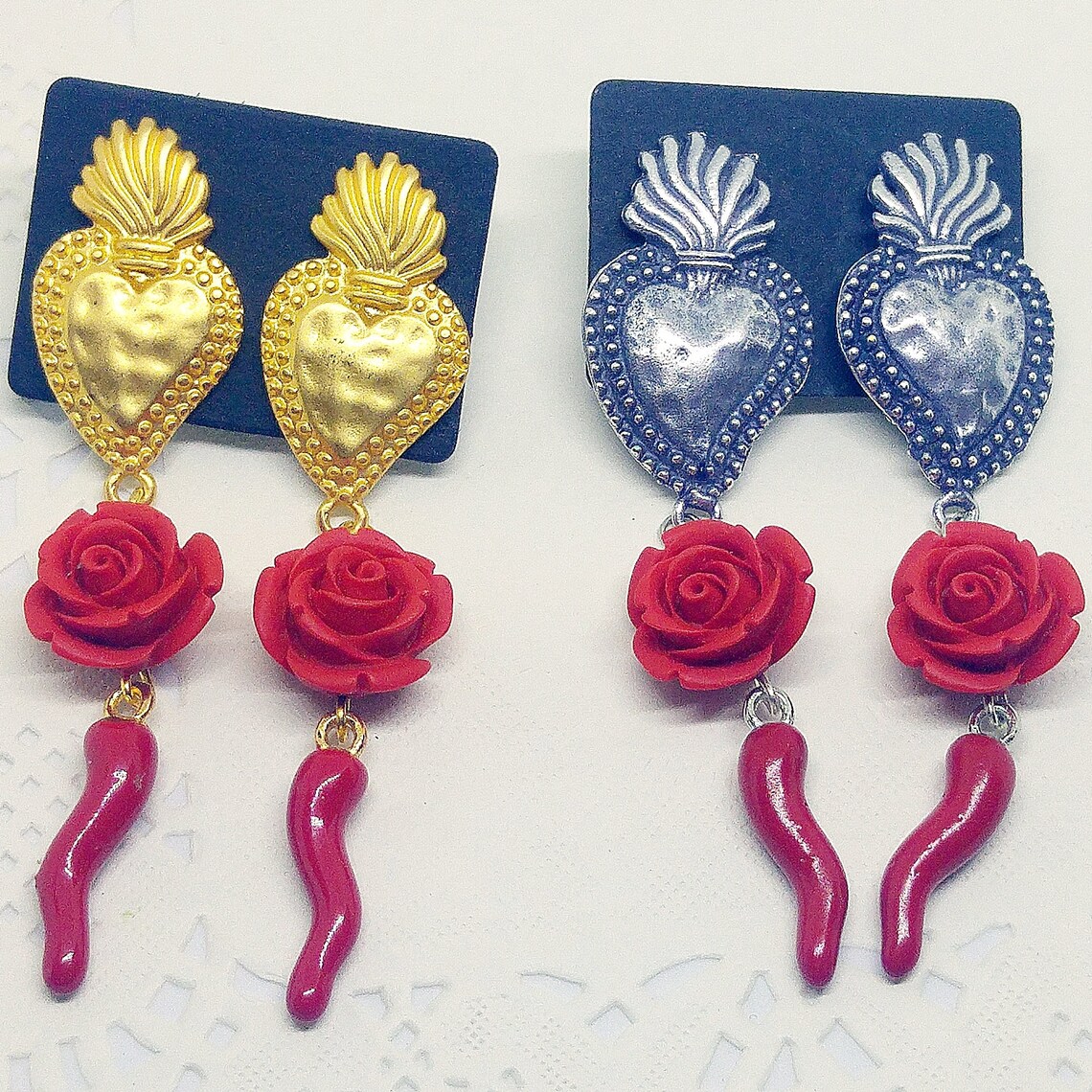 Orecchini pendenti con cuore sacro rose rosse e cornetti - Etsy Italia