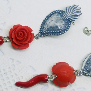 Orecchini pendenti con cuore sacro rose rosse e cornetti - Etsy Italia