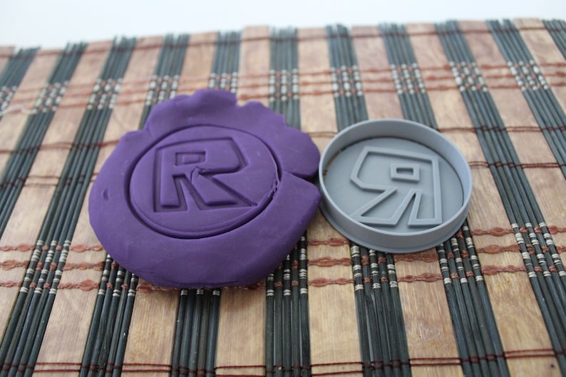 Roblox Avatar Cookie Cutter Stamp – 3D Printed Gaming Baking Tool ...