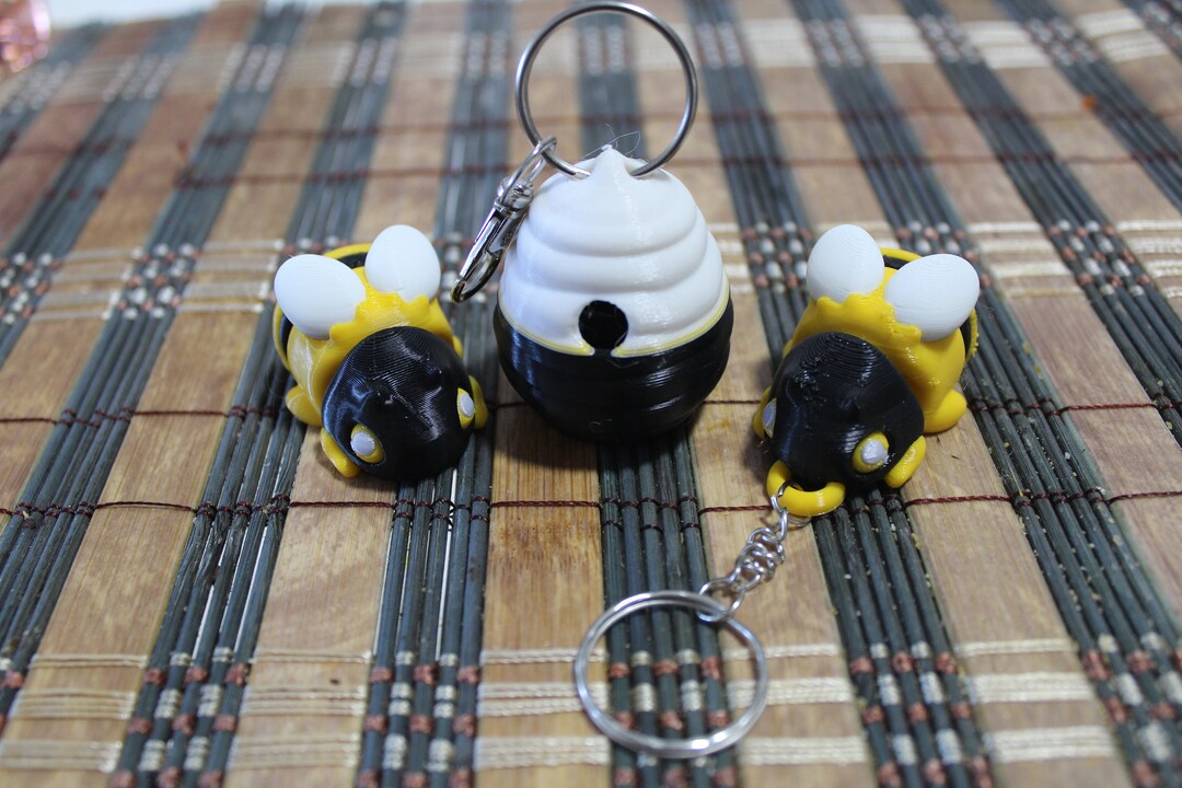 Flexible Bee Hive Keychain Cute Design by Layersingreen - Etsy