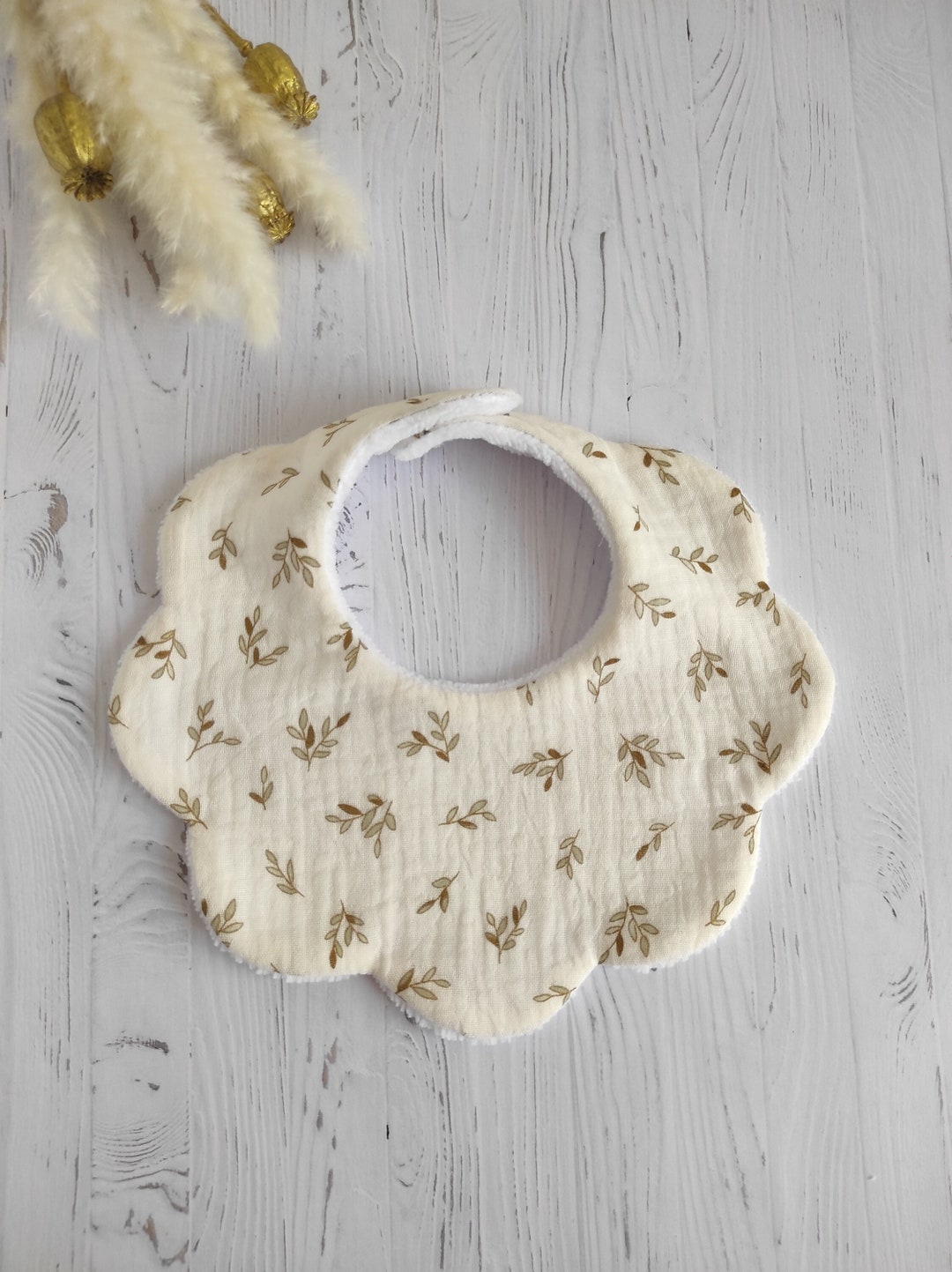 Double Gauze Bib With Small Leaf Pattern - Etsy
