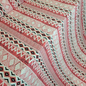 Rayon Challis tela cortada a tamaño rosa coral de blanco impresión ...