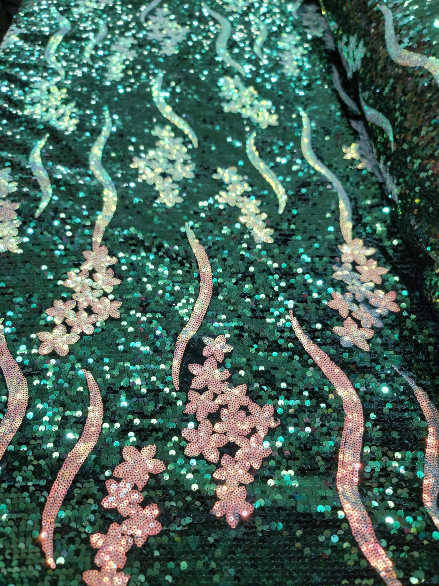 Emerald Green Sequin on Velvet Iridescent Sequin Hologram - Etsy