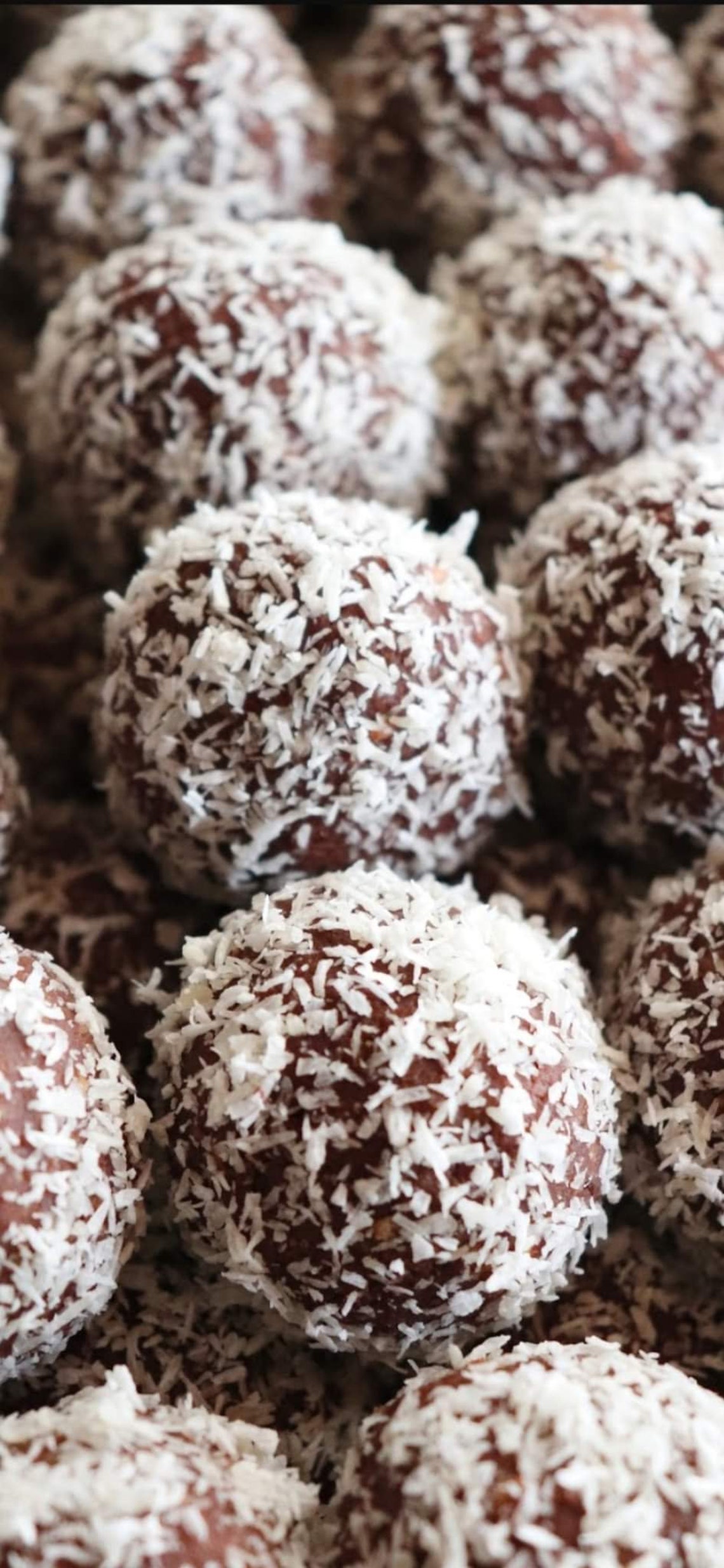 Rum Chocolate BALLS (kókuszgolyó; Chokladboll; Kokosboll) Valentines ...