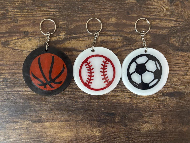 SPORT KEYCHAINS // Handmade // 3 in Diameter // Sports // Basketball ...