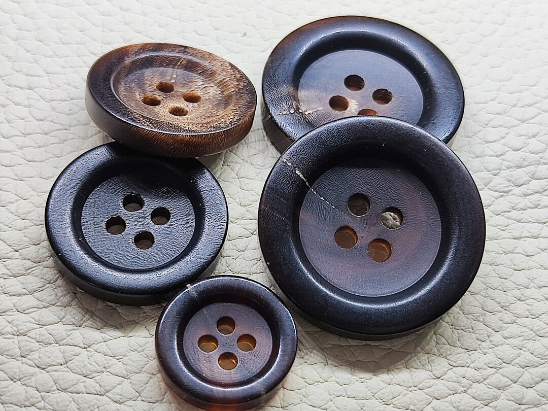 Real Horn Buttons Deep Colors, Black or Brown, 6 Sizes Available, Pack ...