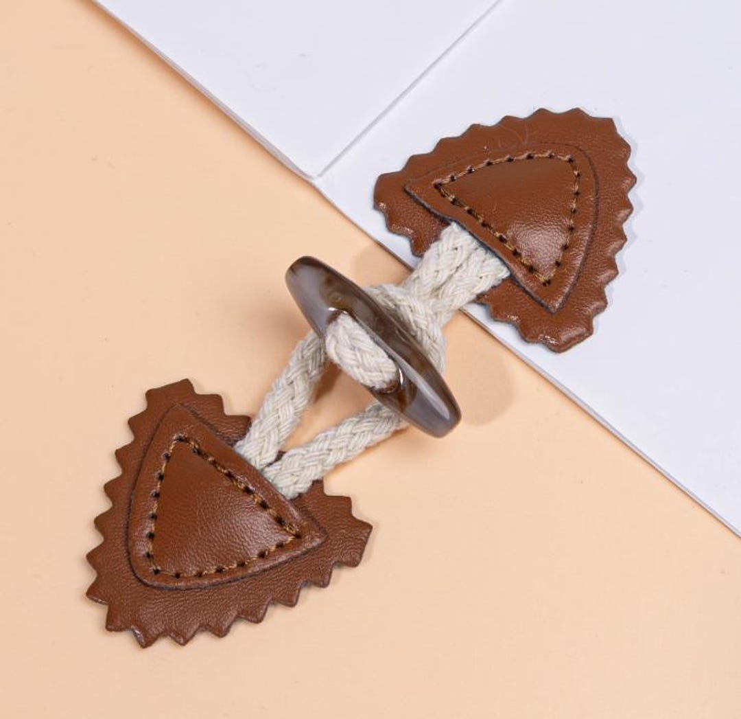 Small Brown Arrowhead Toggles Closure With Cords, 11cm/4.3", Pack of 5 ...