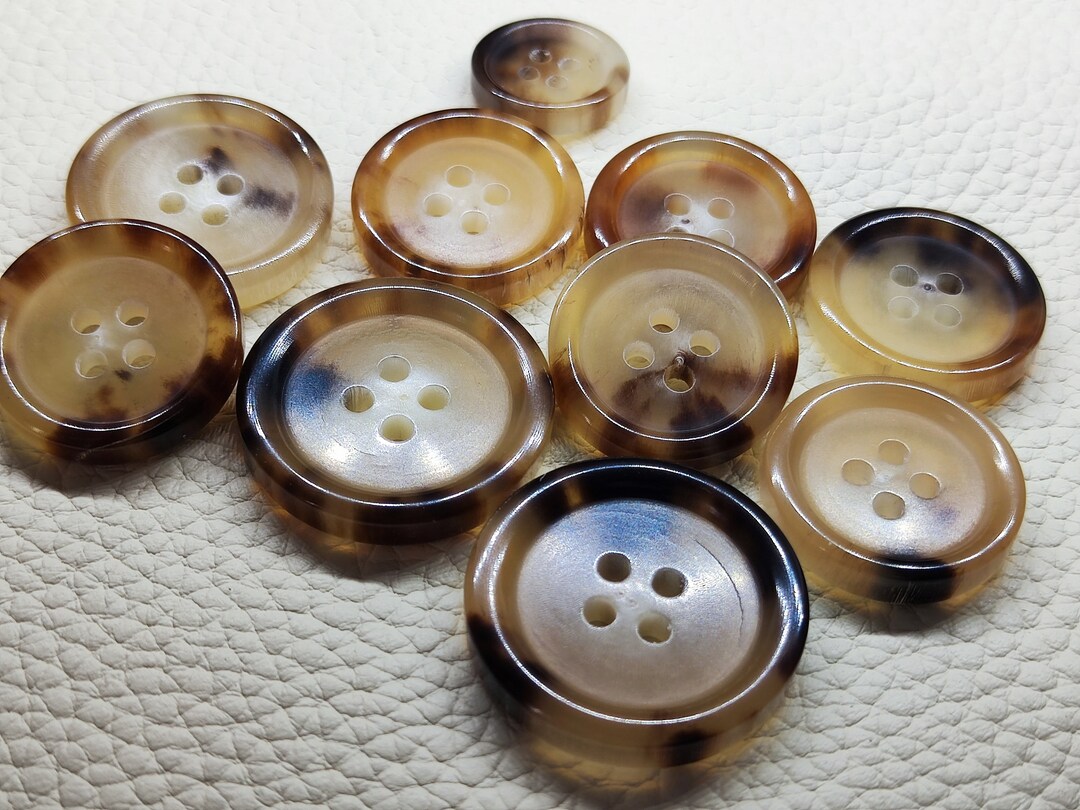 Real Horn Buttons, Beige, Mingle, 15mm to 25mm, Pack of 2 or 6B120 - Etsy