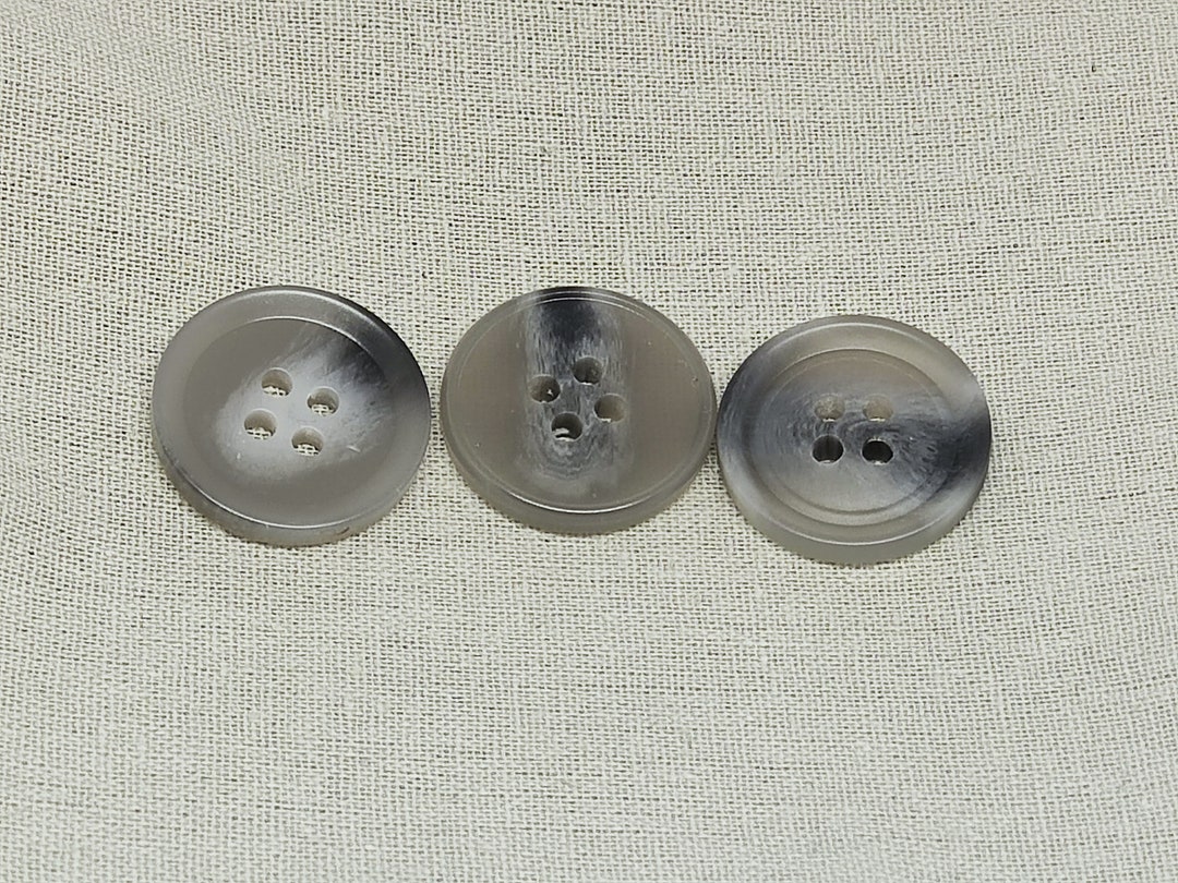 Light Grey Buttons, Plastic Buttons, 15mm to 28mm, Pack of 10(B132) - Etsy