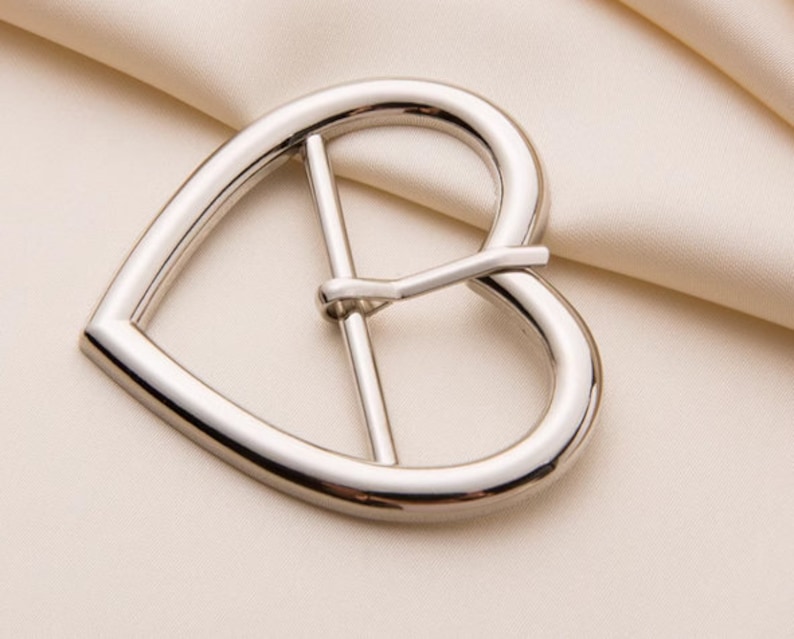 Metal Heart Shaped Buckles in Gold Tone or Silver Tone, Fits 35mm/40mm ...