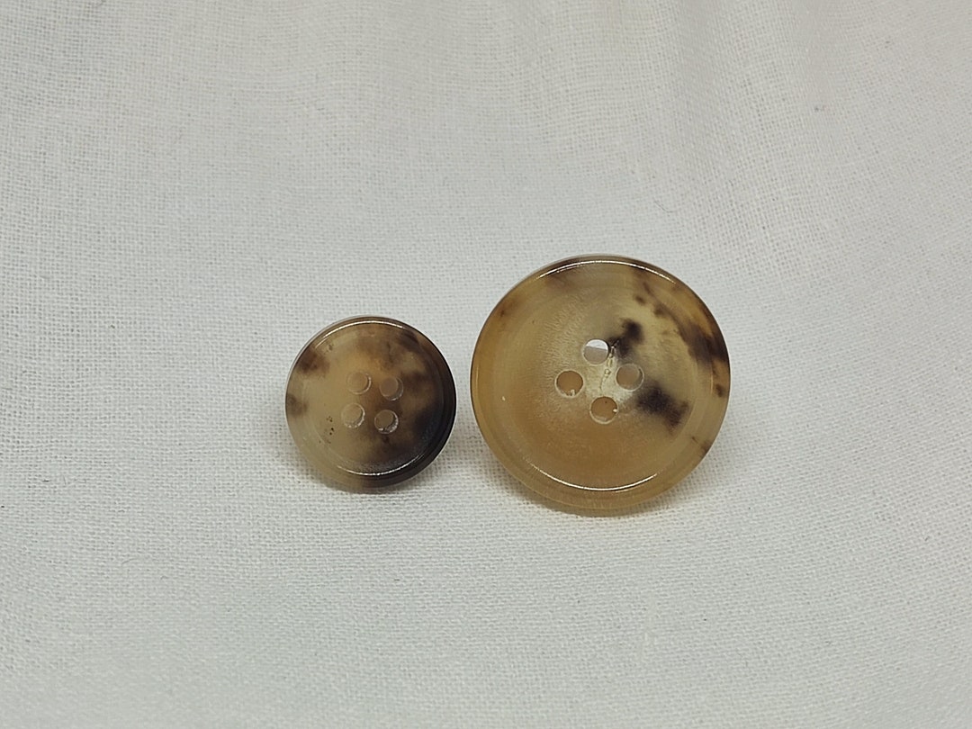 Real Horn Buttons, Beige, Mingle, 15mm to 25mm, Pack of 2 or 6B120 - Etsy