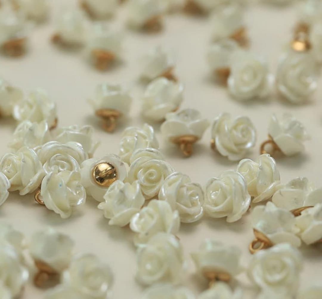 White Rose Flower Buttons With Golden Shank, 15mm/ 0.59, Pack of 10B367 ...