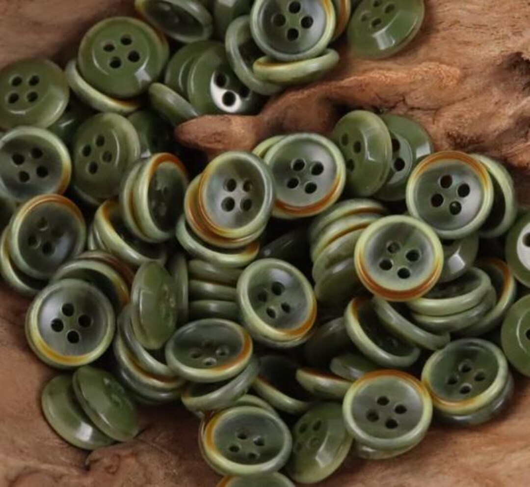 Small Green Plastic Buttons, With A Little Brown,11.5mm/ 0.45", Pack of ...