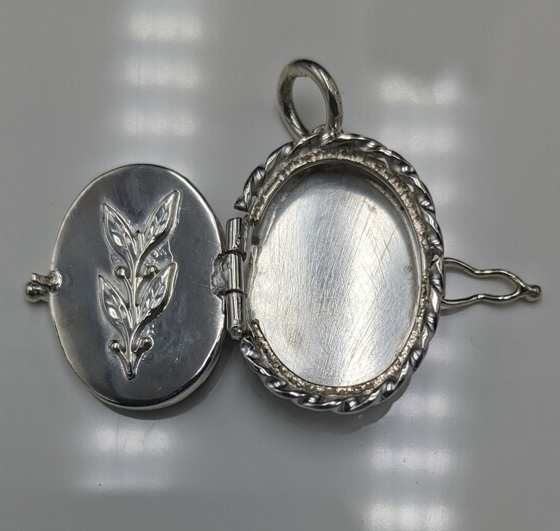 Handmade Moss agate locket Silver handcrafted locket picture - Etsy.de